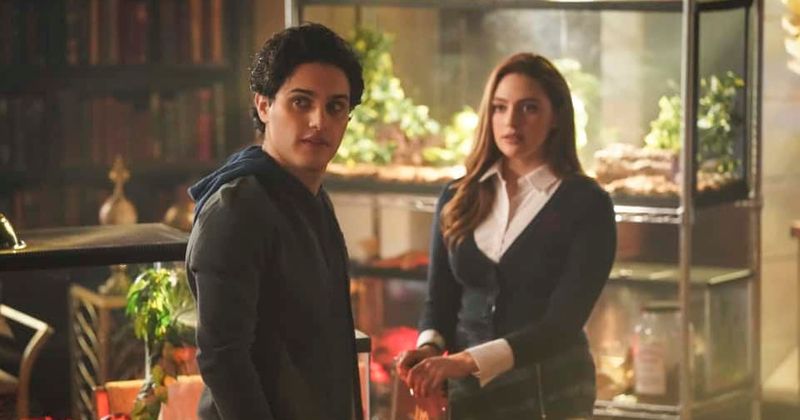 'Legacies' Season 2 Fall Finale: Landon and Hope may be back together ...