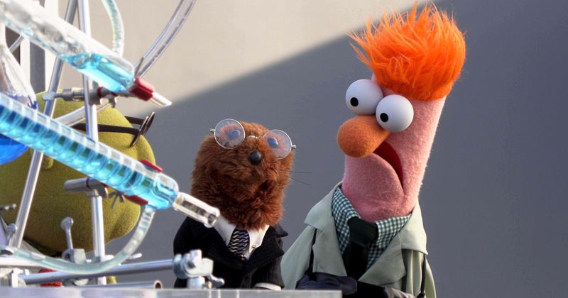 'Muppets Now' Episode 5 Preview: The pressure's on Beaker as Dr ...