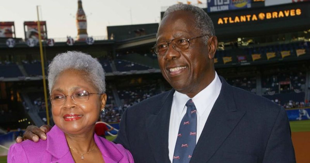 Who is Billye Aaron? Late Hank Aaron's wife gets standing ovation at ...